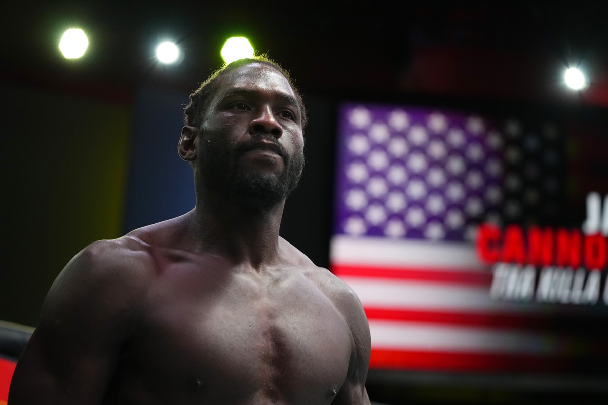 Após vitória, Jared Cannonier traça planos e mira cinturão do peso ...