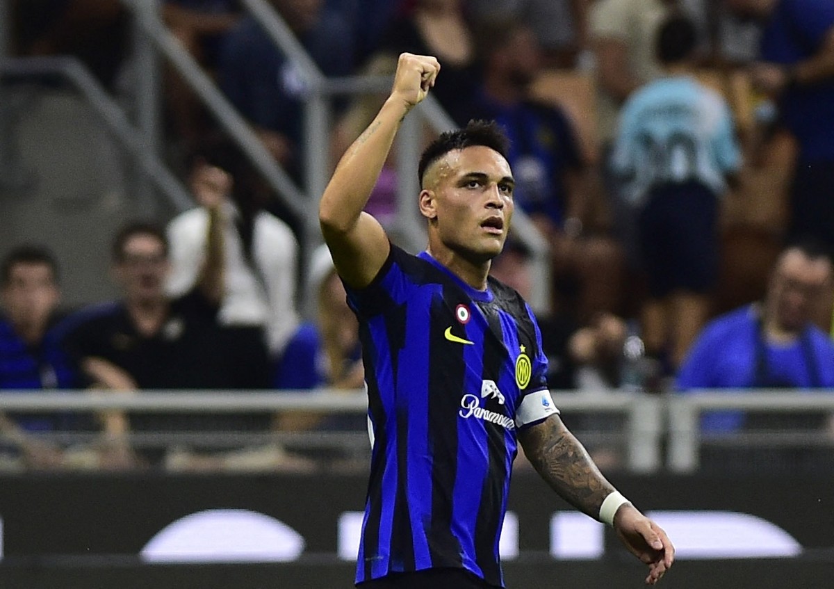Técnico da Inter de Milão diz que Lautaro Martínez merece Bola de Ouro ...