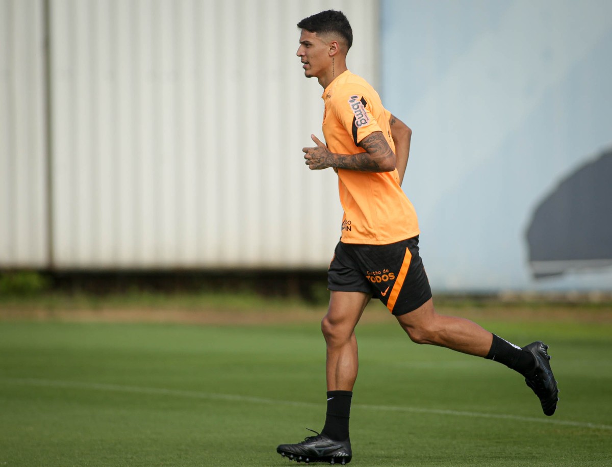 Caetano se valoriza no Goiás e deve "driblar" dispensa no Corinthians ...