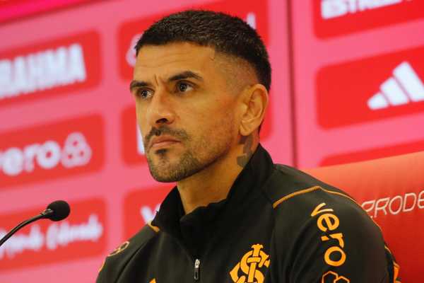 Lucho elogia 1º tempo do Inter em vitória e fala em modelo de jogo ...