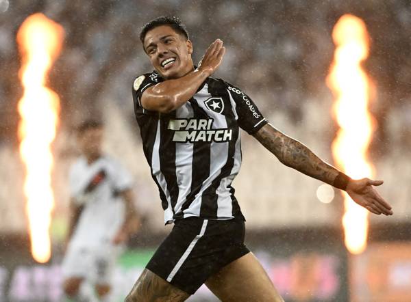 Botafogo encaminha compra do atacante Carlos Alberto do América-MG ...