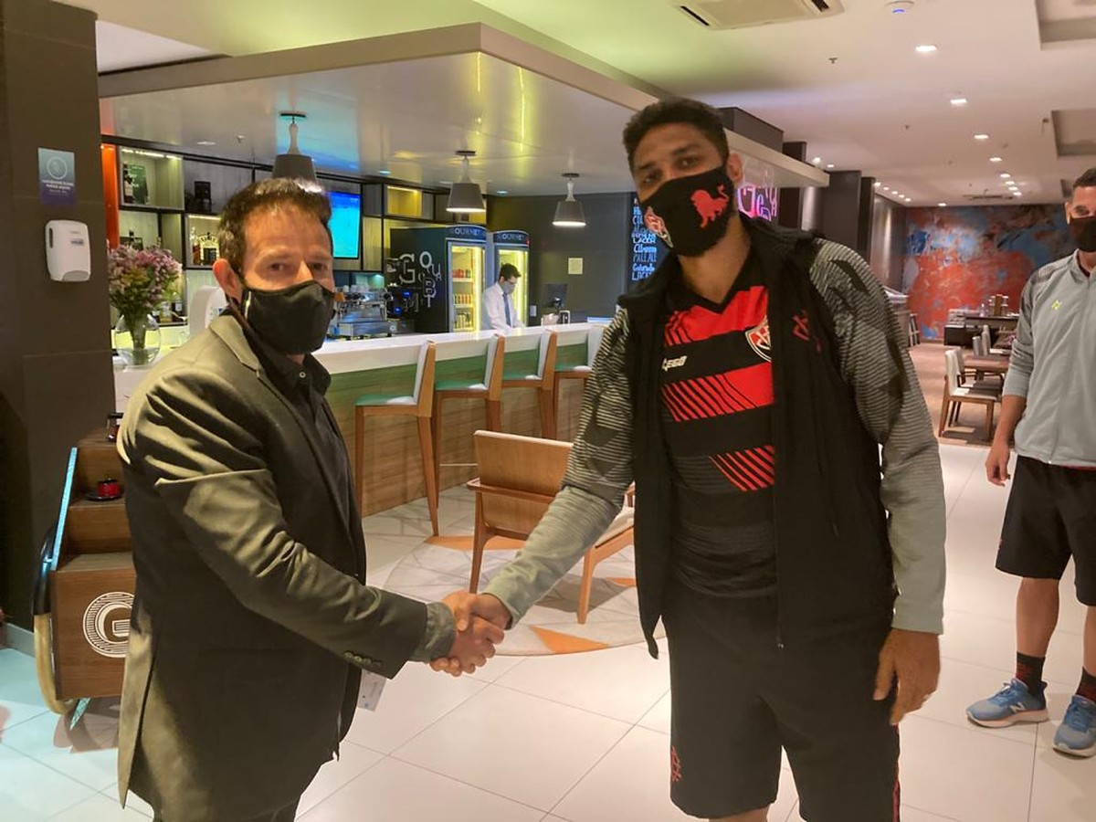 Com boa impressão sobre elenco do Vitória, Ramon celebra retorno ...