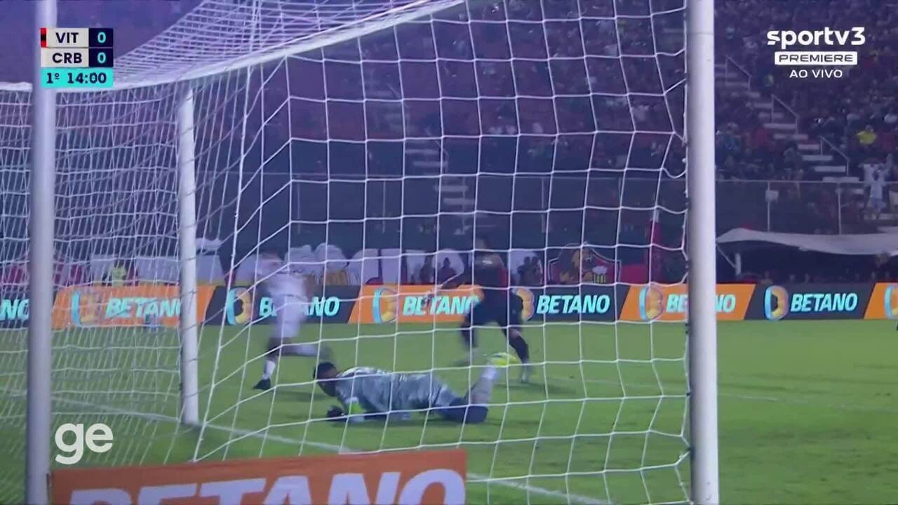 Análise: bola parada vira arma e salva um Vitória com problemas no meio ...