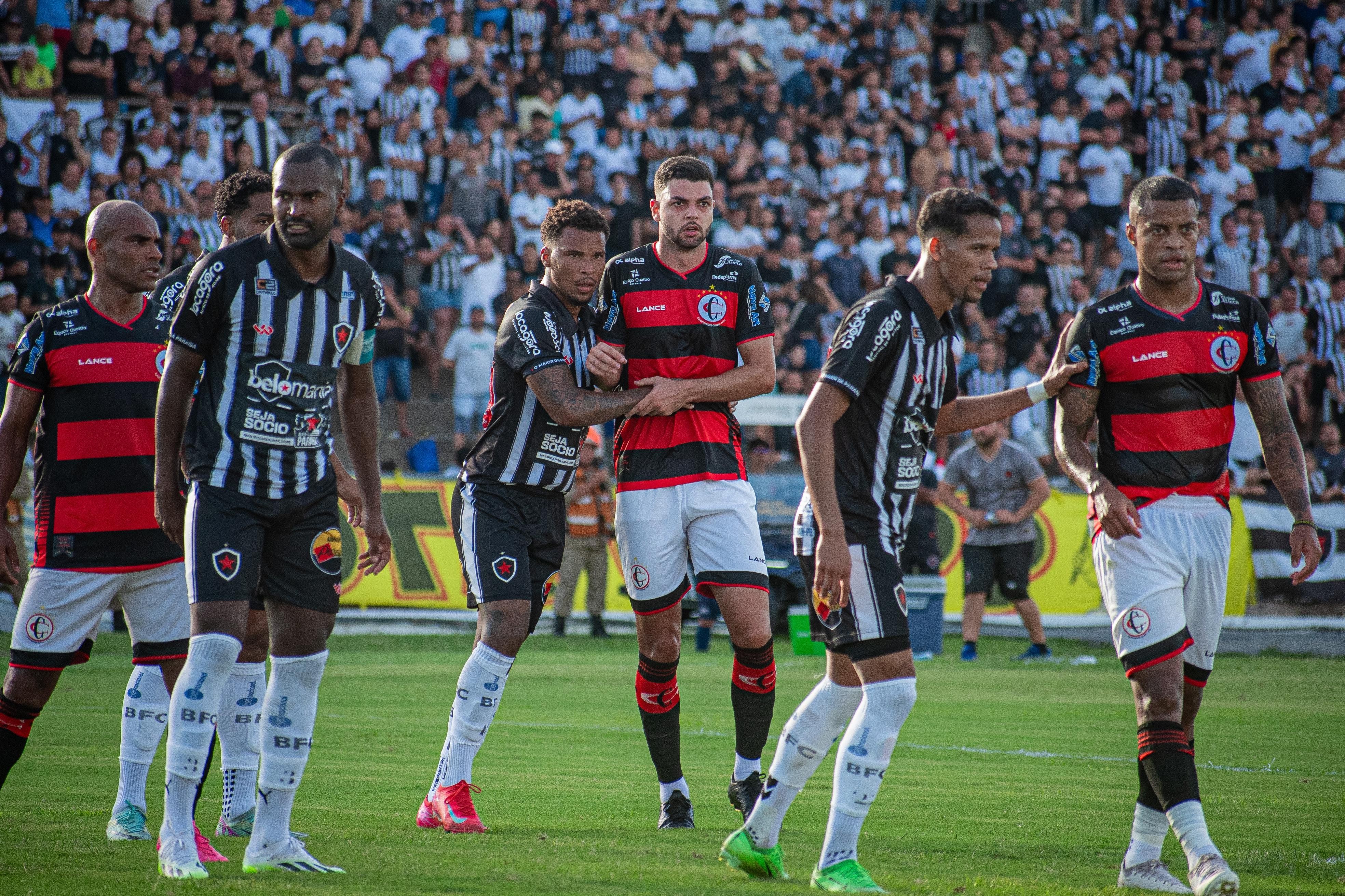 Após goleada e chegada da SAF, Reniê prevê “novos tempos” para o ...