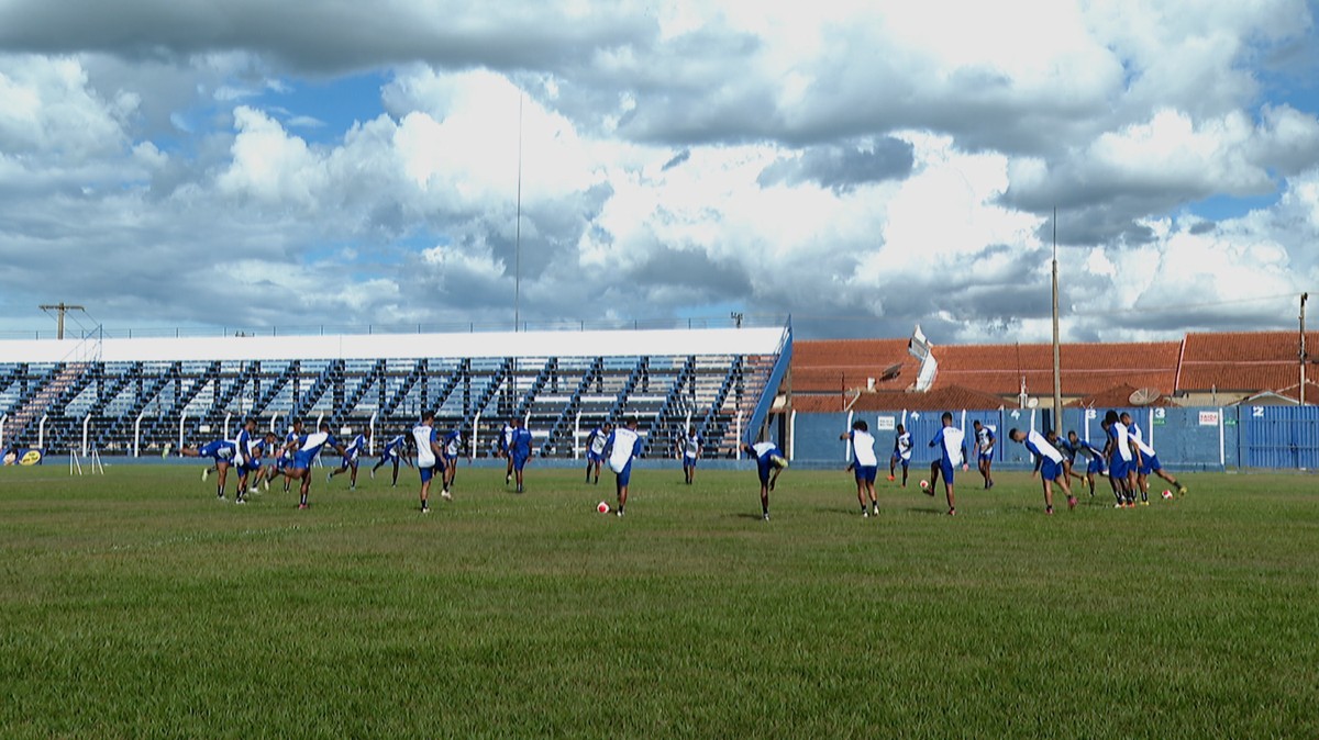 Após primeira vitória, Monte Azul mantém pés no chão antes de duelo com ...