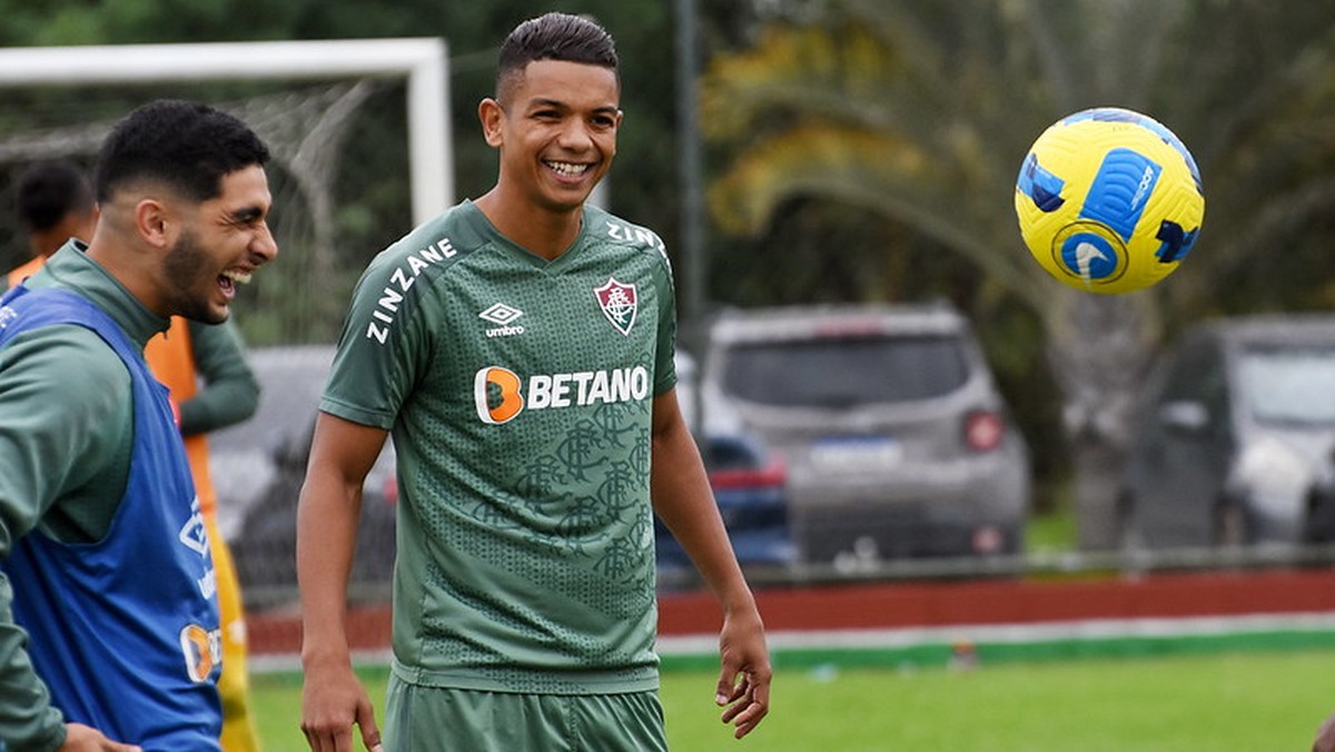 Escalação do Fluminense: David Braz viaja para Curitiba e pode ...