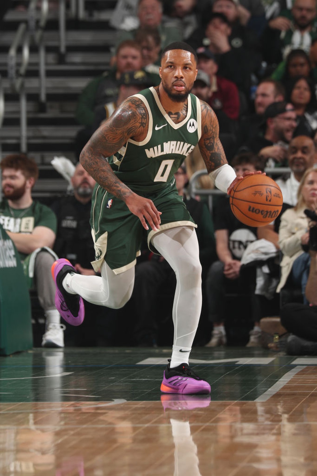 Lillard anota 35 pontos no primeiro tempo e impulsiona vitória sobre ...