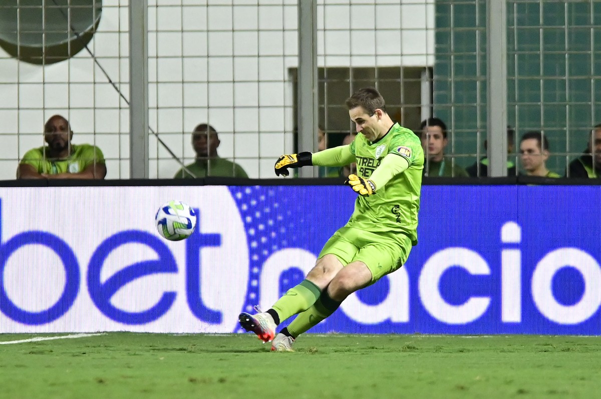 Atuações América-MG: Pasinato se destaca em noite de Aloísio decisivo ...
