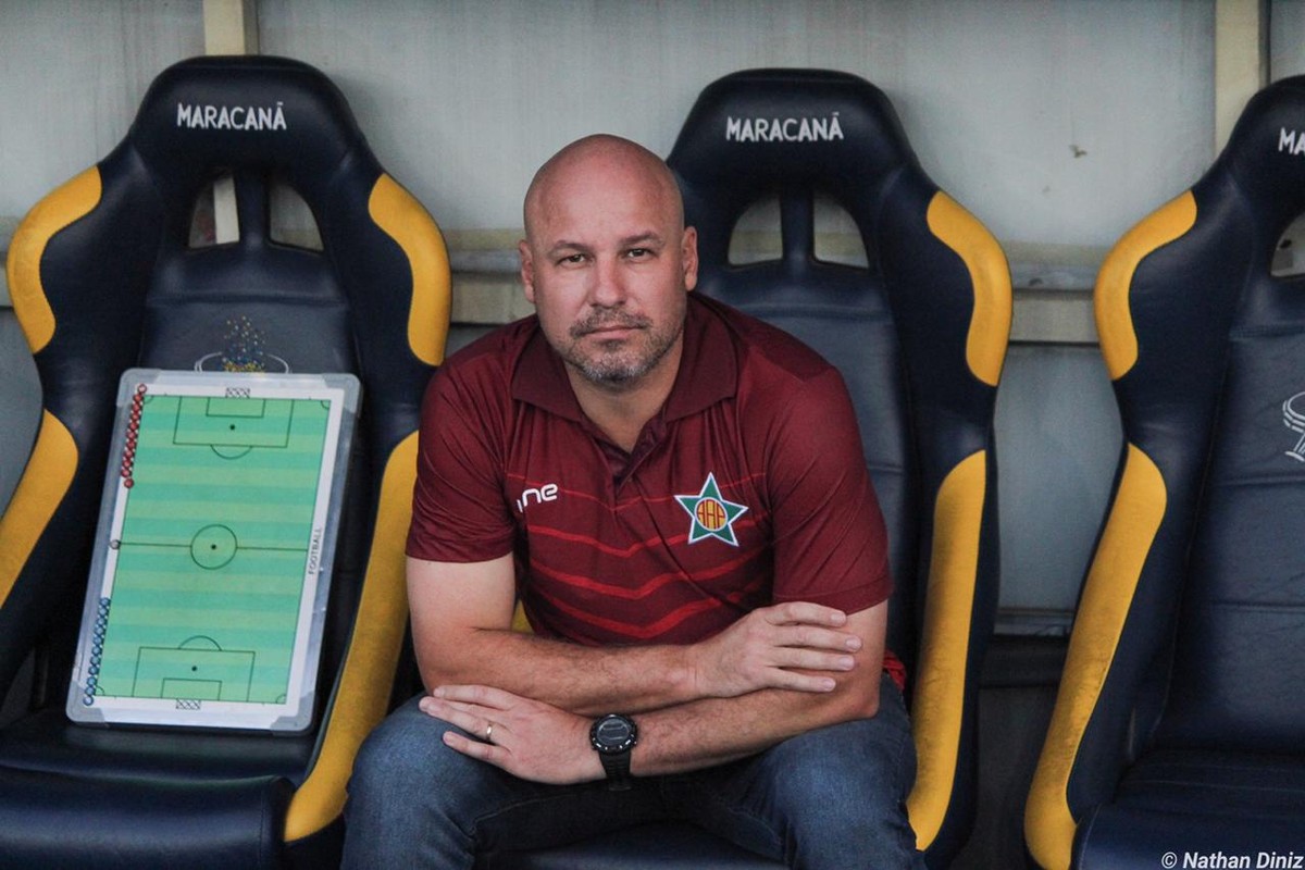 Volta Redonda anuncia Rogério Corrêa como treinador para "maratona" de ...