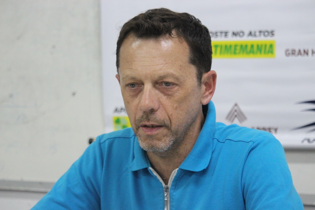 Tonet defende técnico do Brasil na Seleção e chama de moda preferência ...