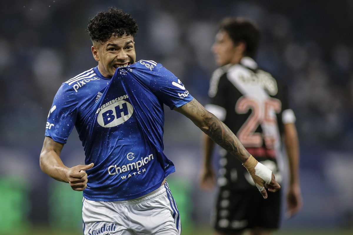 Cruzeiro oficializa renovação com Filipe Machado | cruzeiro | ge