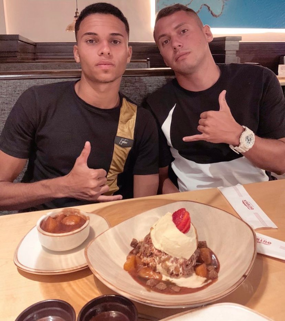 Alexsander, do Fluminense, já foi lateral na base, alvo da Europa e é ...