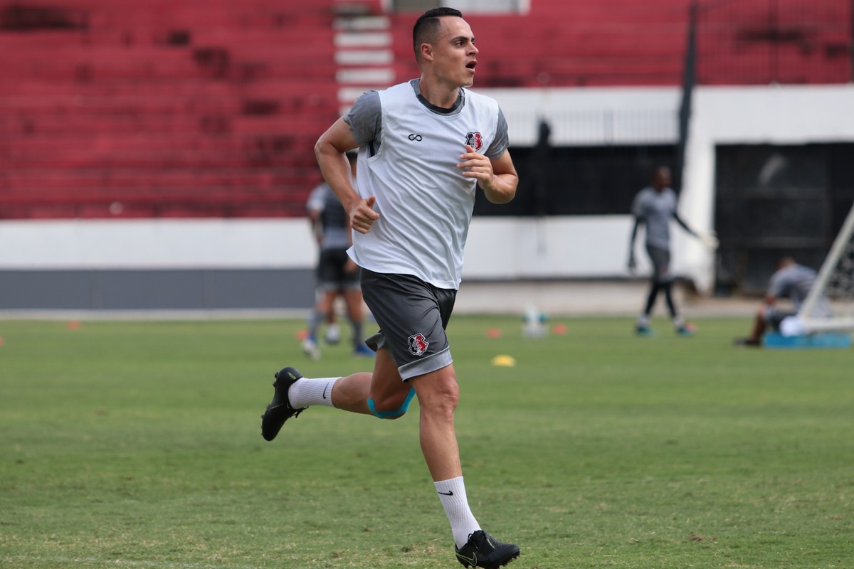 Victor Rangel deve ser titular do Santa Cruz contra o Brusque; veja ...