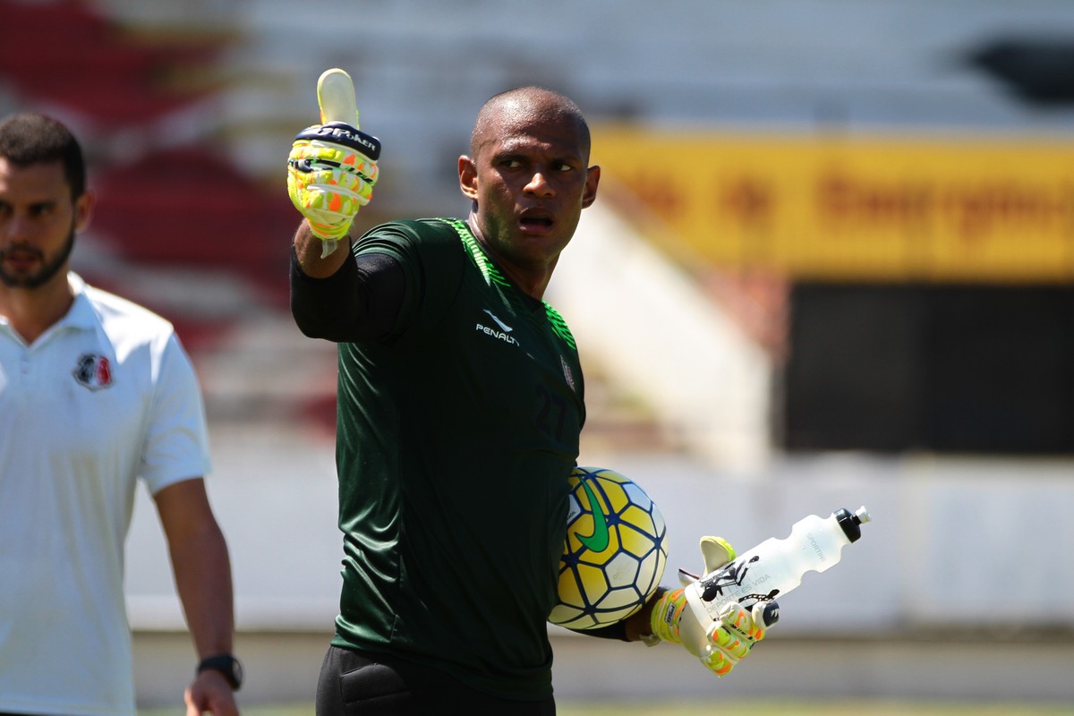 Santa Cruz confirma interesse em volta de ídolo multicampeão Tiago ...