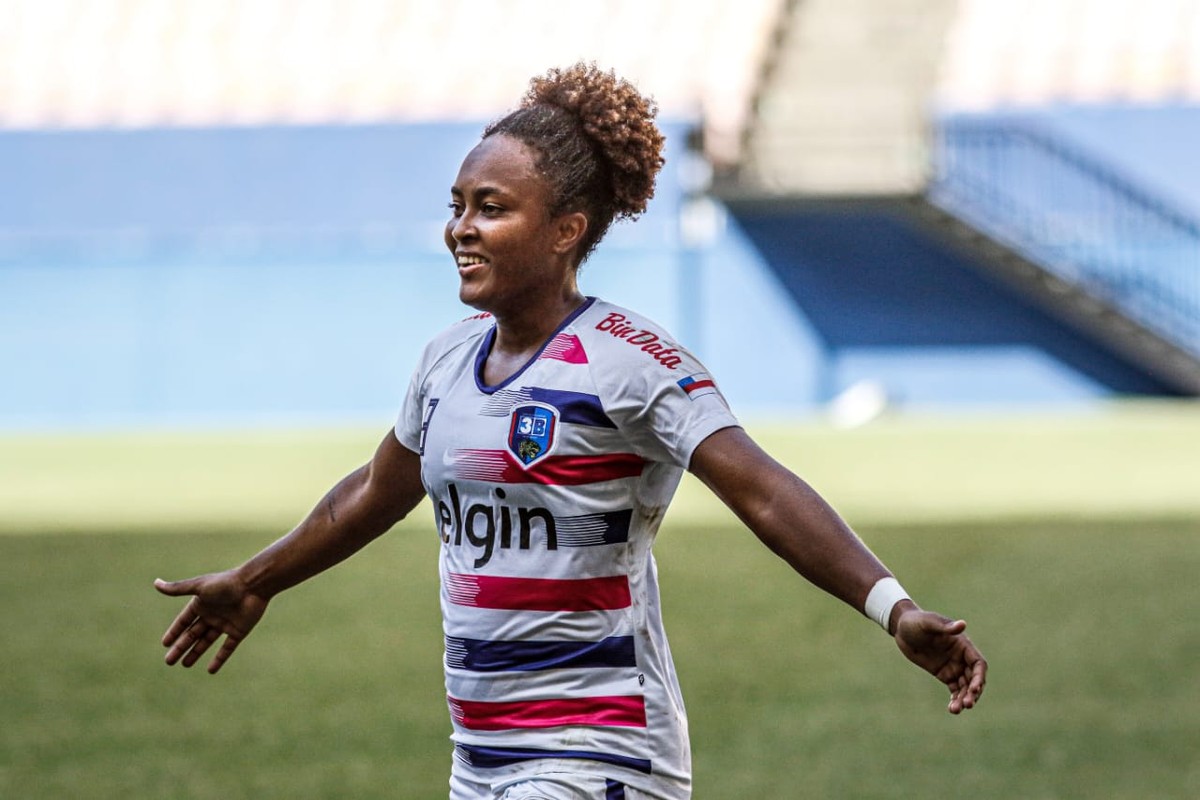 Alanna comemora gol decisivo e classificação do 3B, mas admite ...