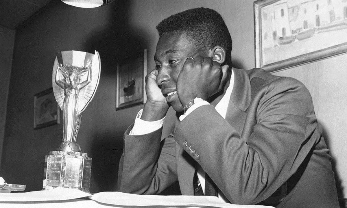 Vocês da Imprensa #17: os 80 anos de Pelé, um Rei injustiçado pelo ...