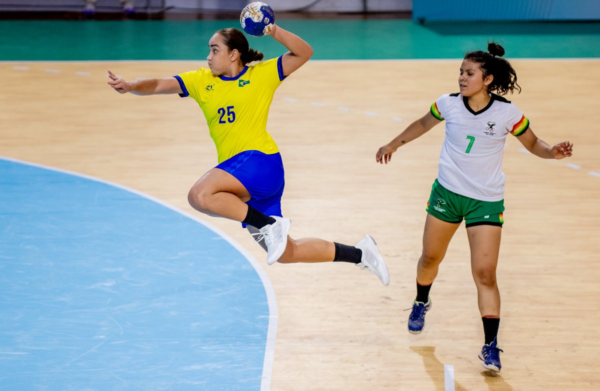 Brasil goleia Bolívia no handebol por impressionantes 54 a 1 | handebol ...