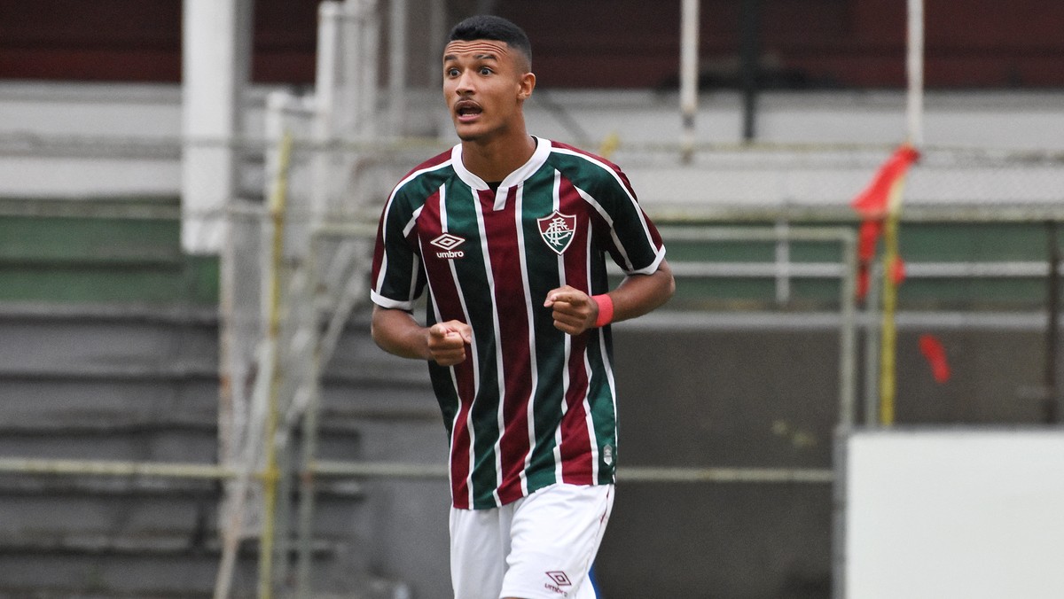 "VC Escala": para enfrentar Sport, torcida do Fluminense sugere time ...