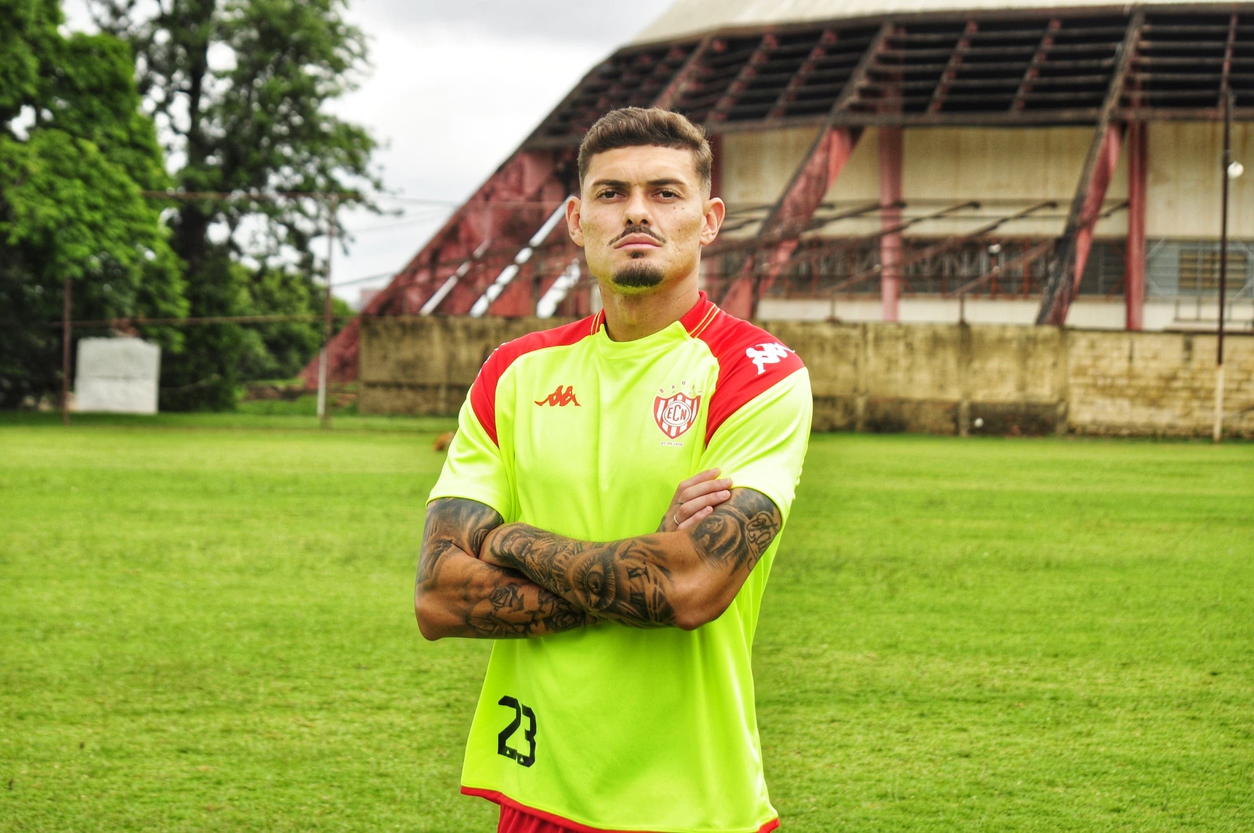 Zagueiro Carlinhos fará estreia pelo Náutico nesta quinta-feira | Ge