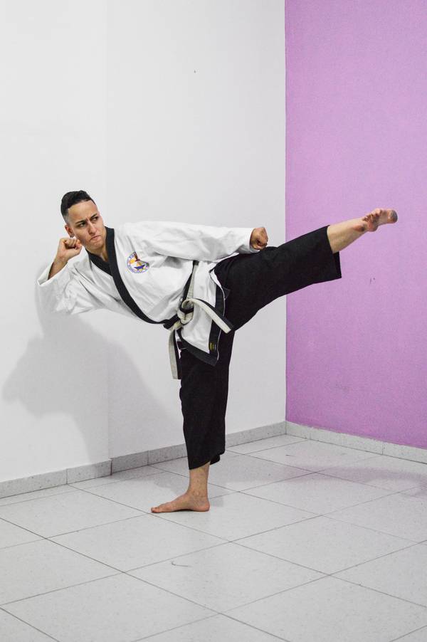 Evento de MMA inova com divisões exclusivas para lutadores trans ...