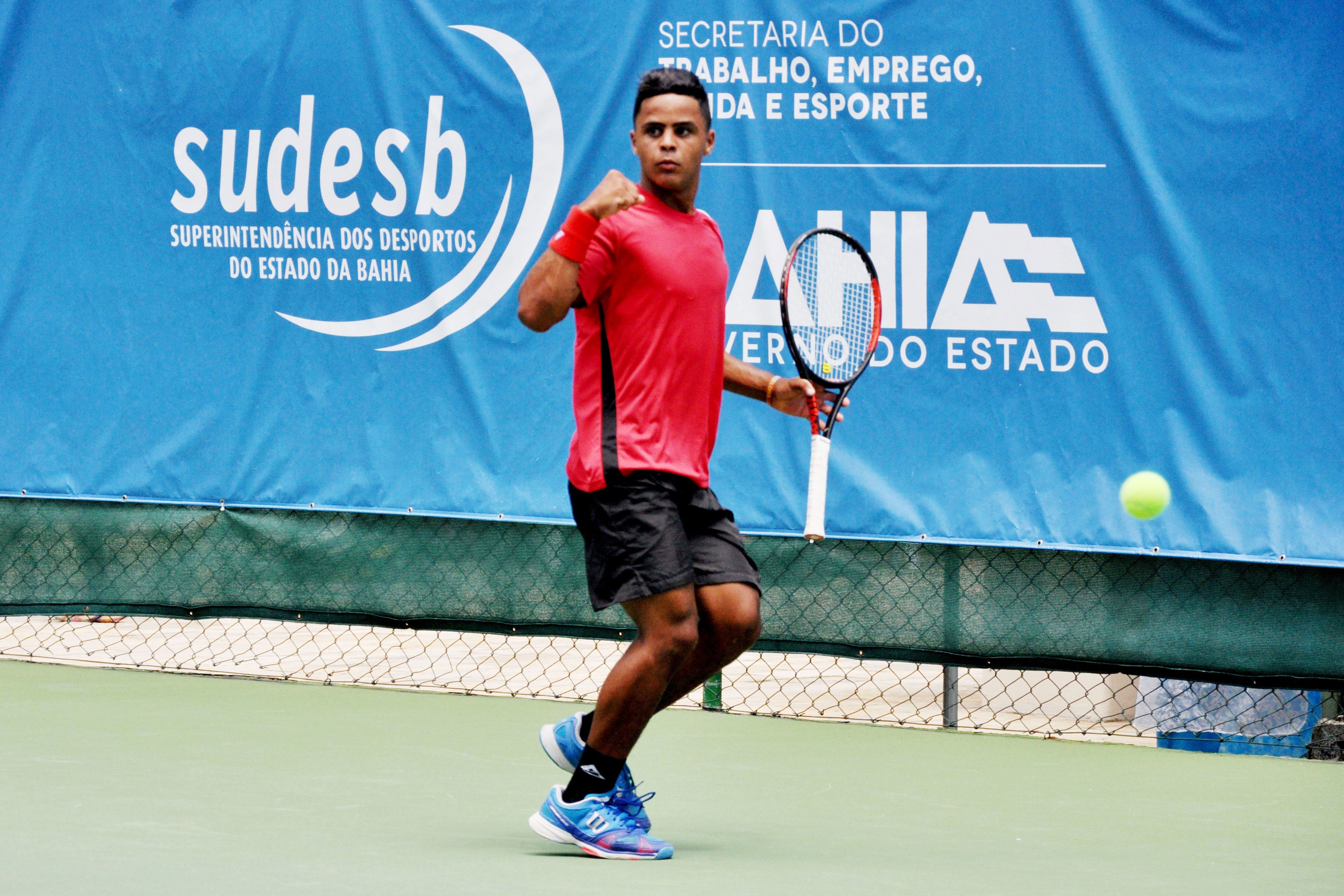 Atleta alagoano vence americano e avança de fase no Bahia Juniors Cup