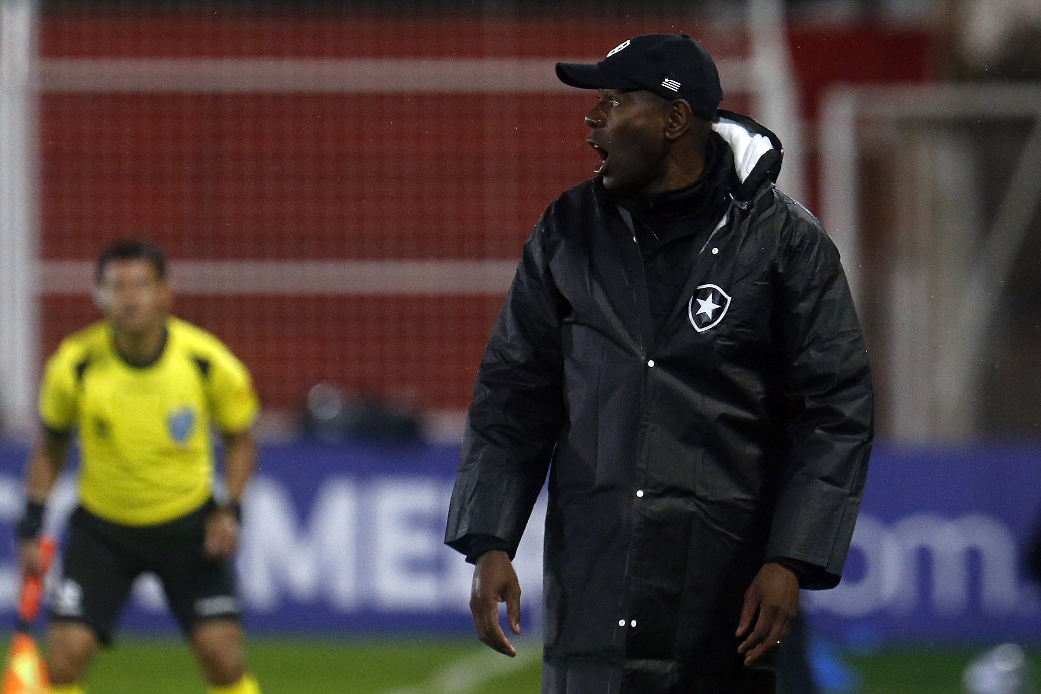 Caçapa ressalta vantagem do Botafogo na Sul-Americana: "O importante ...