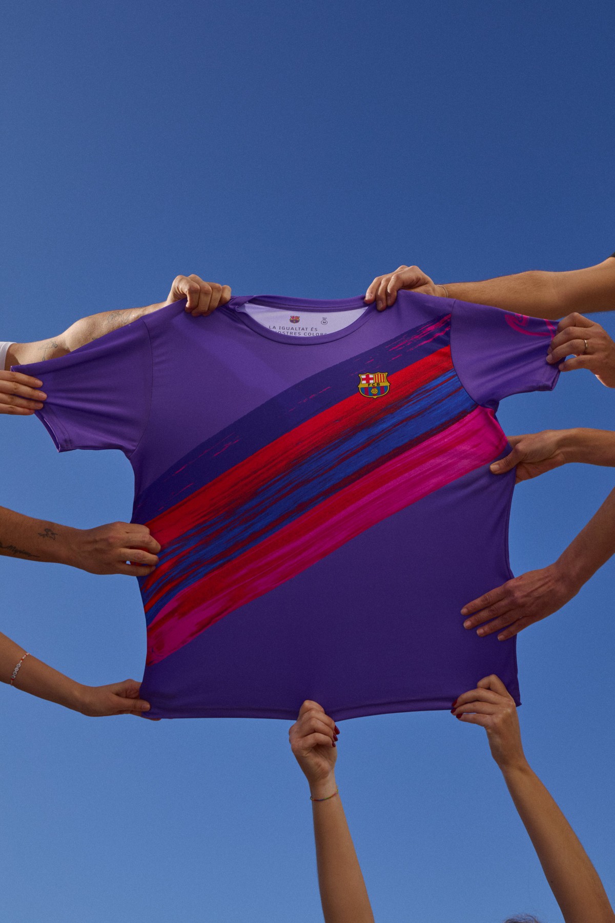 Dia da Mulher: Barcelona lança camisa comemorativa; veja | futebol ...