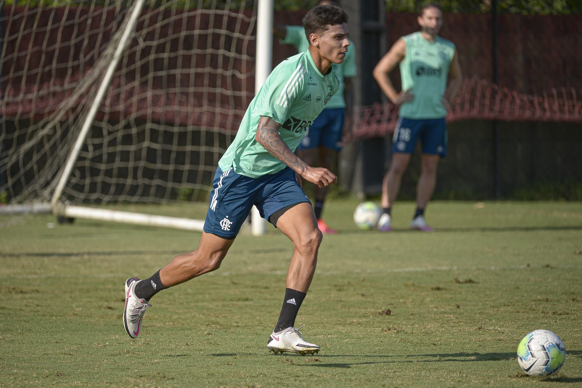 Flamengo acerta empréstimo de Richard Rios para clube do México ...