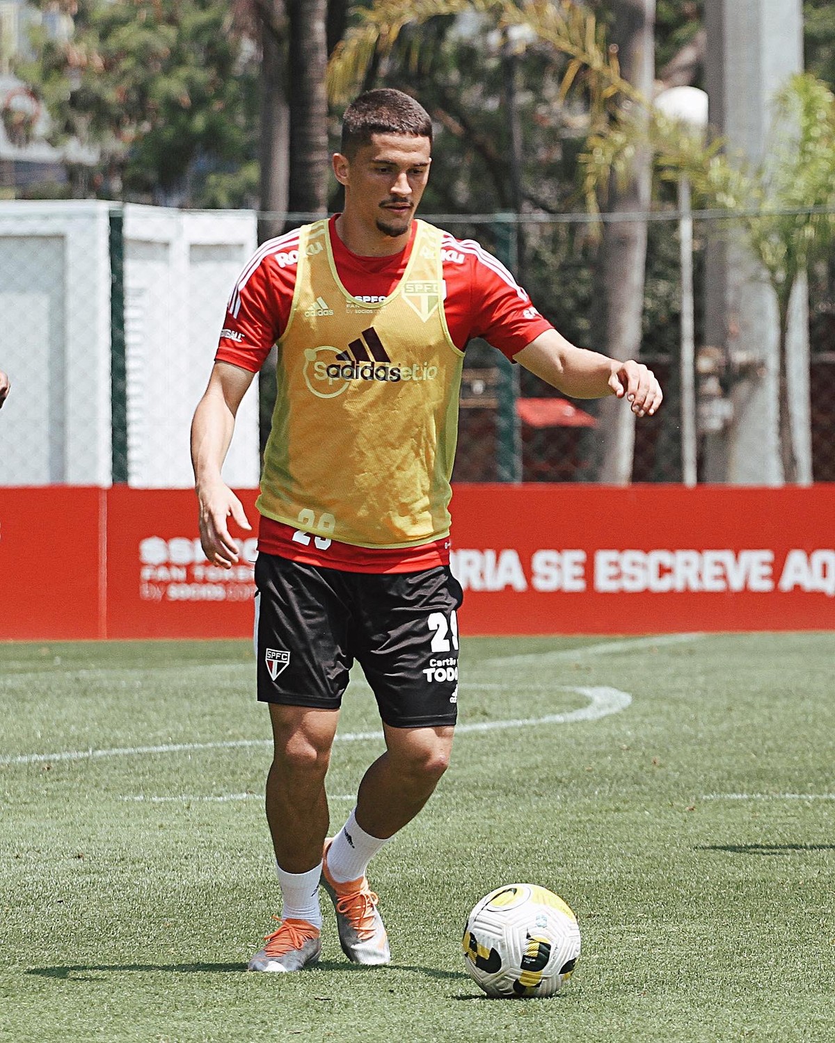 Na mira de europeus, Pablo Maia pode ficar no São Paulo ao menos até ...