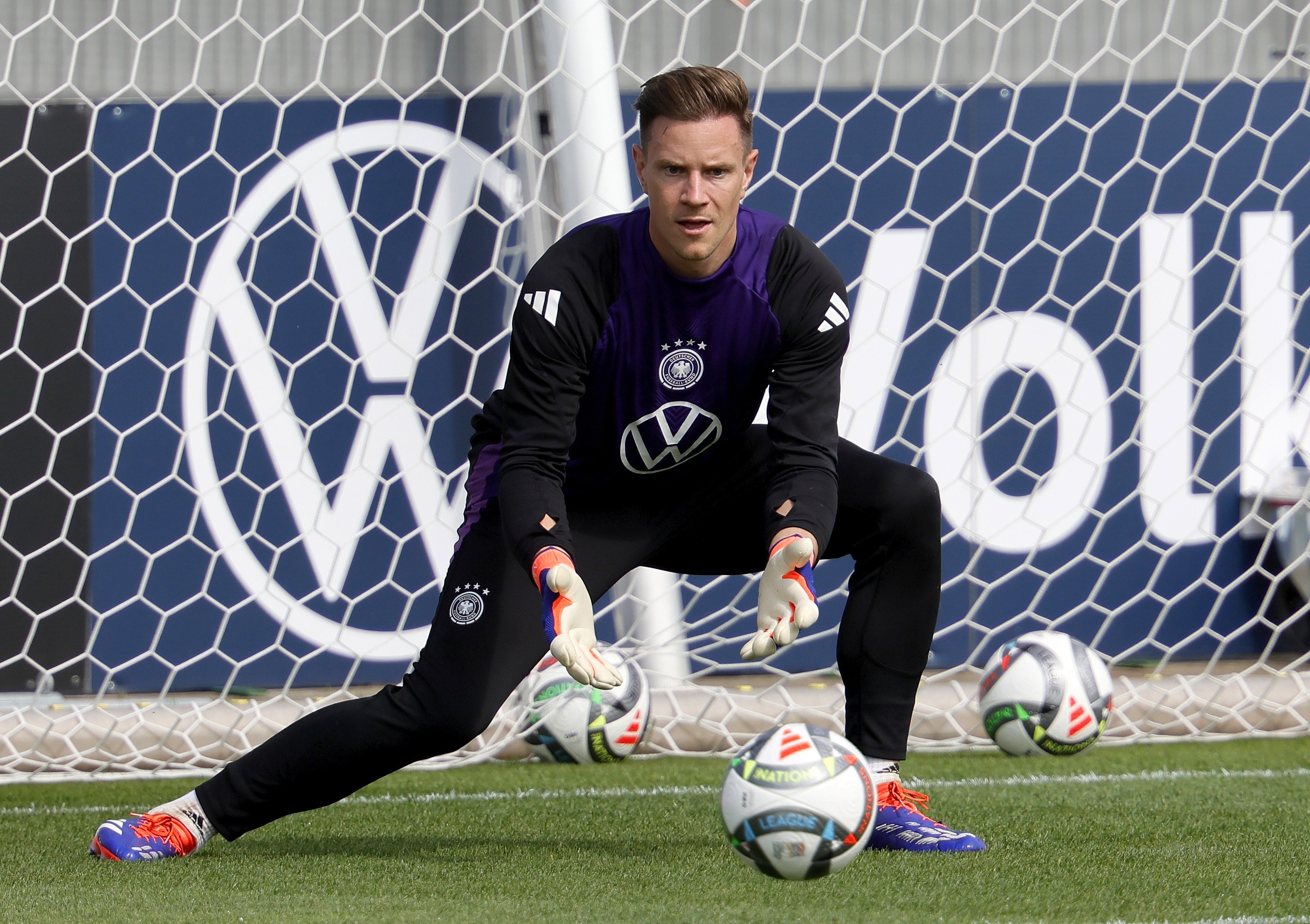 Ter Stegen, sobre ser goleiro titular da Alemanha: 