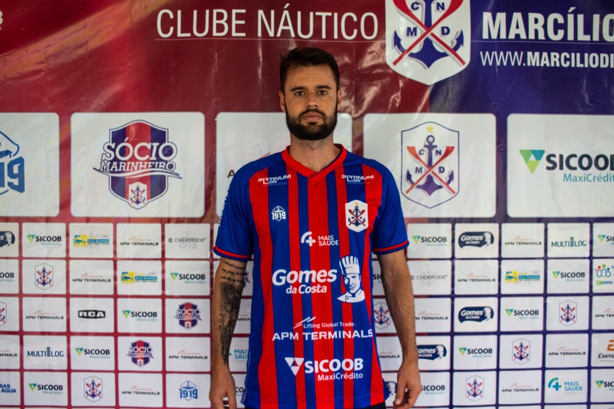 Douglas Packer, ex-Joinville, é anunciado pelo Marcílio Dias | futebol | ge