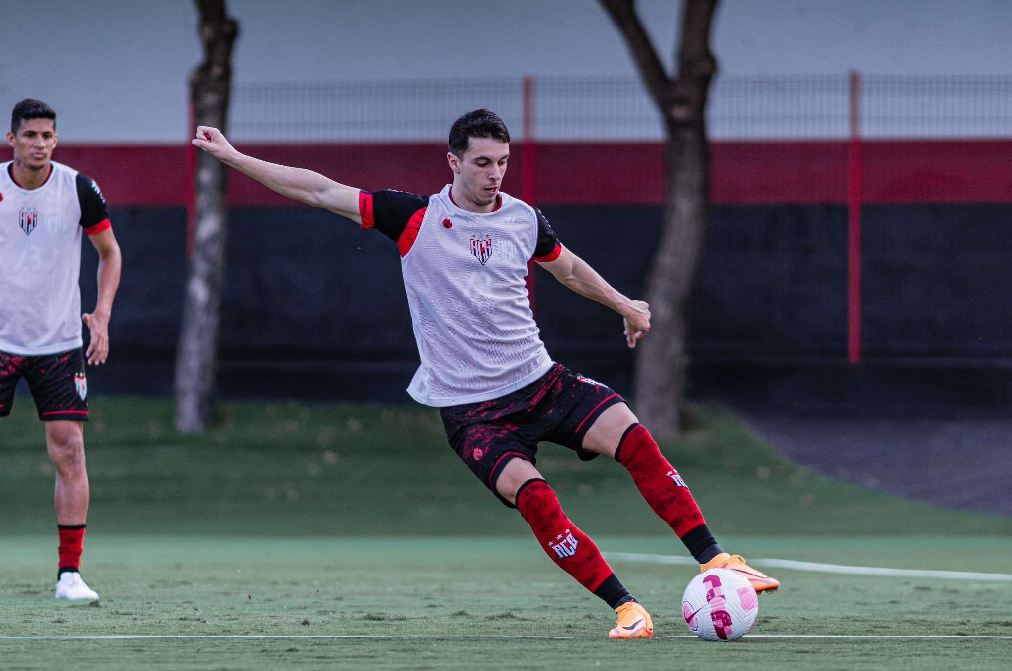 Após grande vitória, Shaylon quer Atlético-GO com mesmo "nível de ...