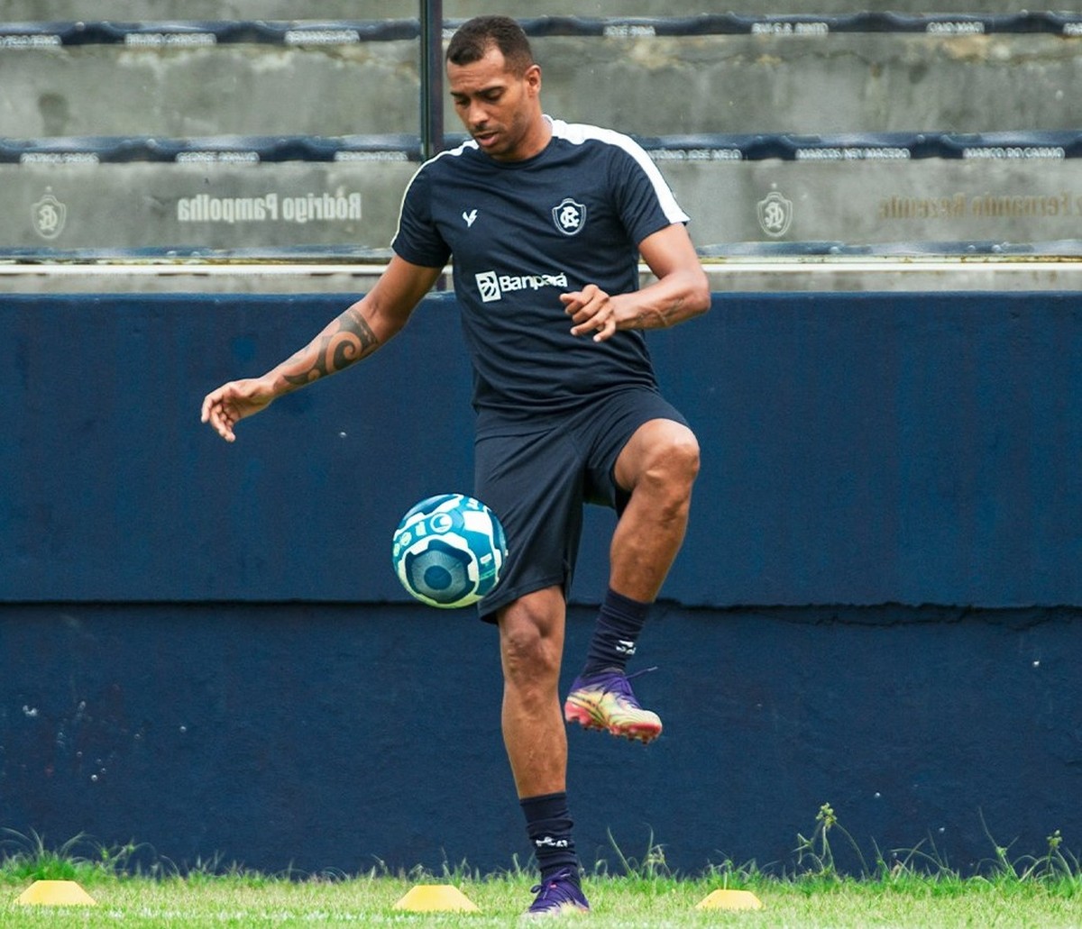 Élton é inscrito no BID e pode estrear pelo Remo contra o Figueirense ...