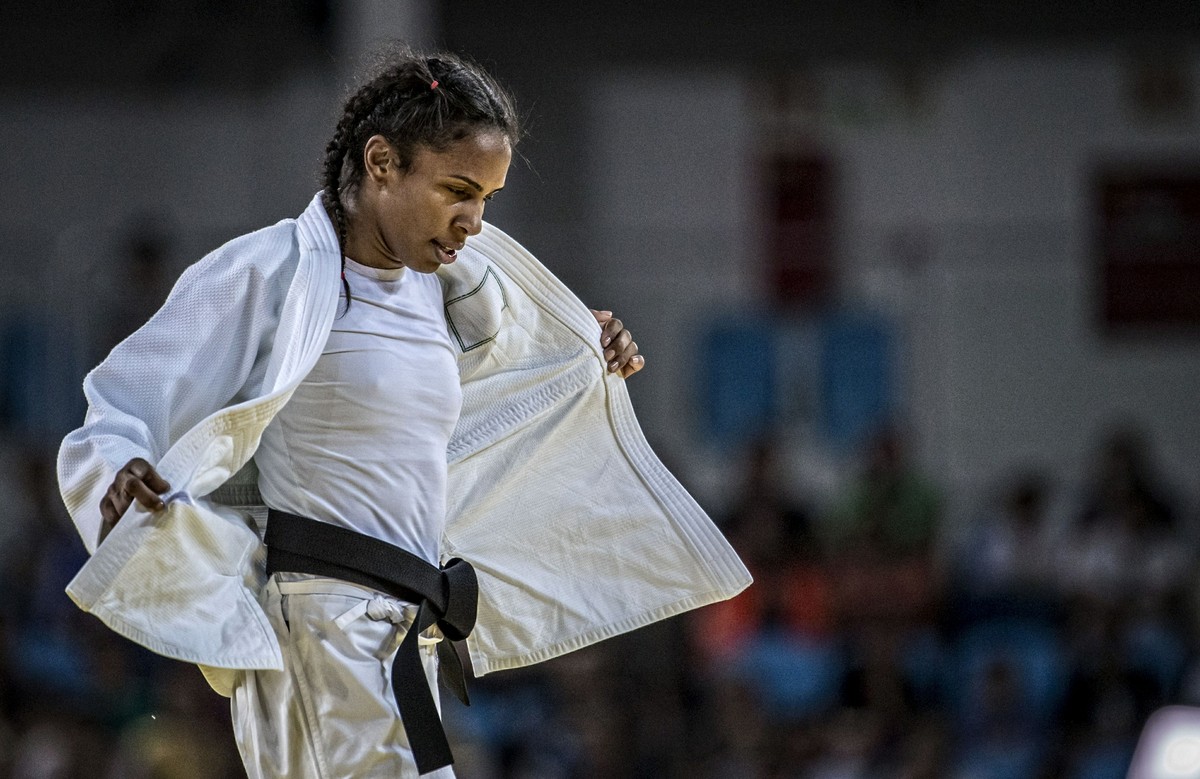Érika Miranda explica os motivos da aposentadoria no judô: "Meu corpo ...