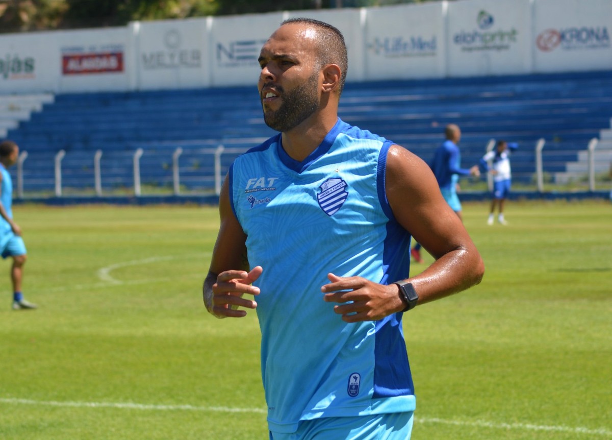 Técnico do CSA vai ganhar em breve dois reforços para o comando de ...