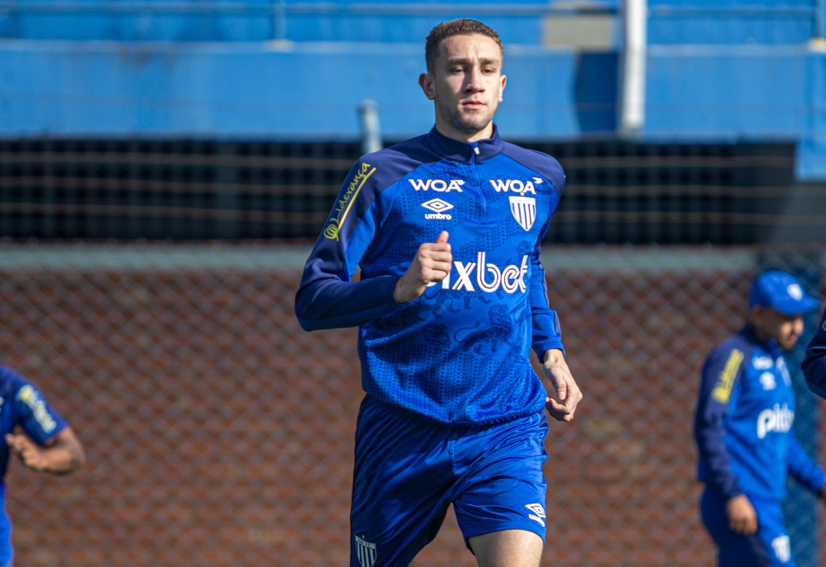 Imprensa turca noticia interesse do Fenerbahçe em Arthur Chaves; Avaí ...