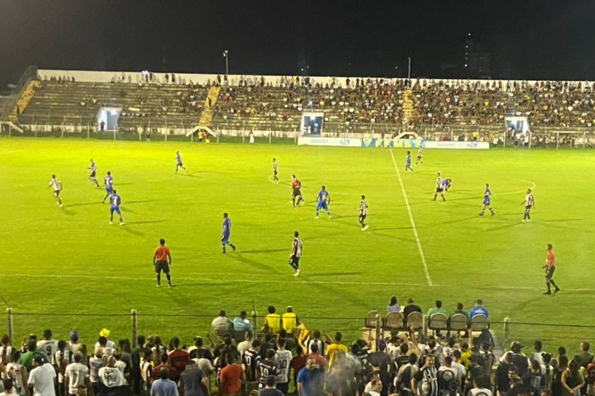 Corumbaense e DAC empatam em 0 a 0 na primeira partida da semifinal do ...