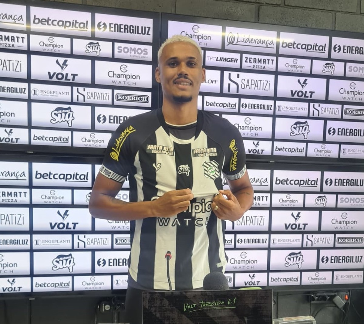 Figueirense apresenta Peixoto, Elias e Eduardo Rosado | figueirense | ge