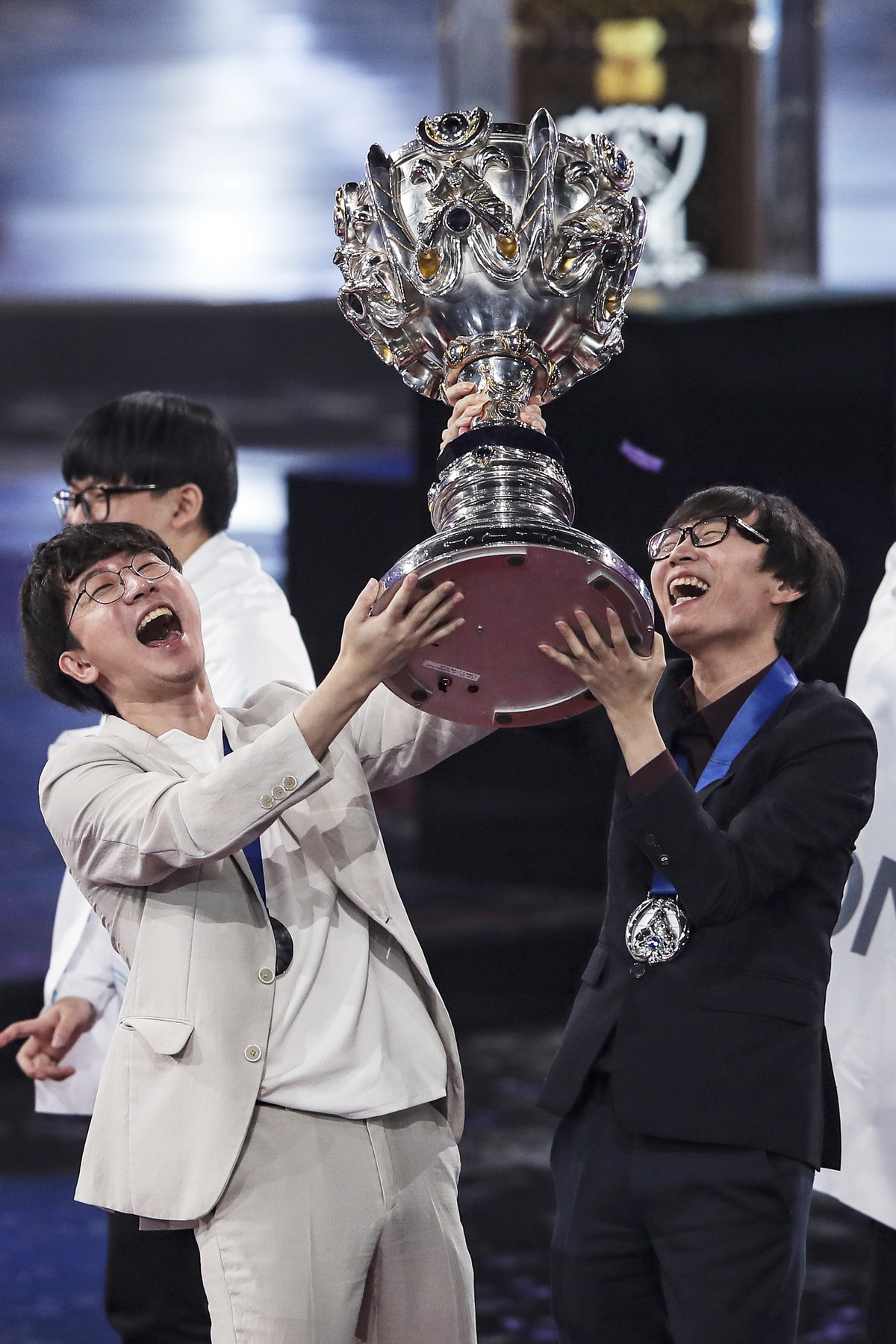 Vai e-Vem LoL: T1 contrata dupla de treinadores campeões mundiais pela ...