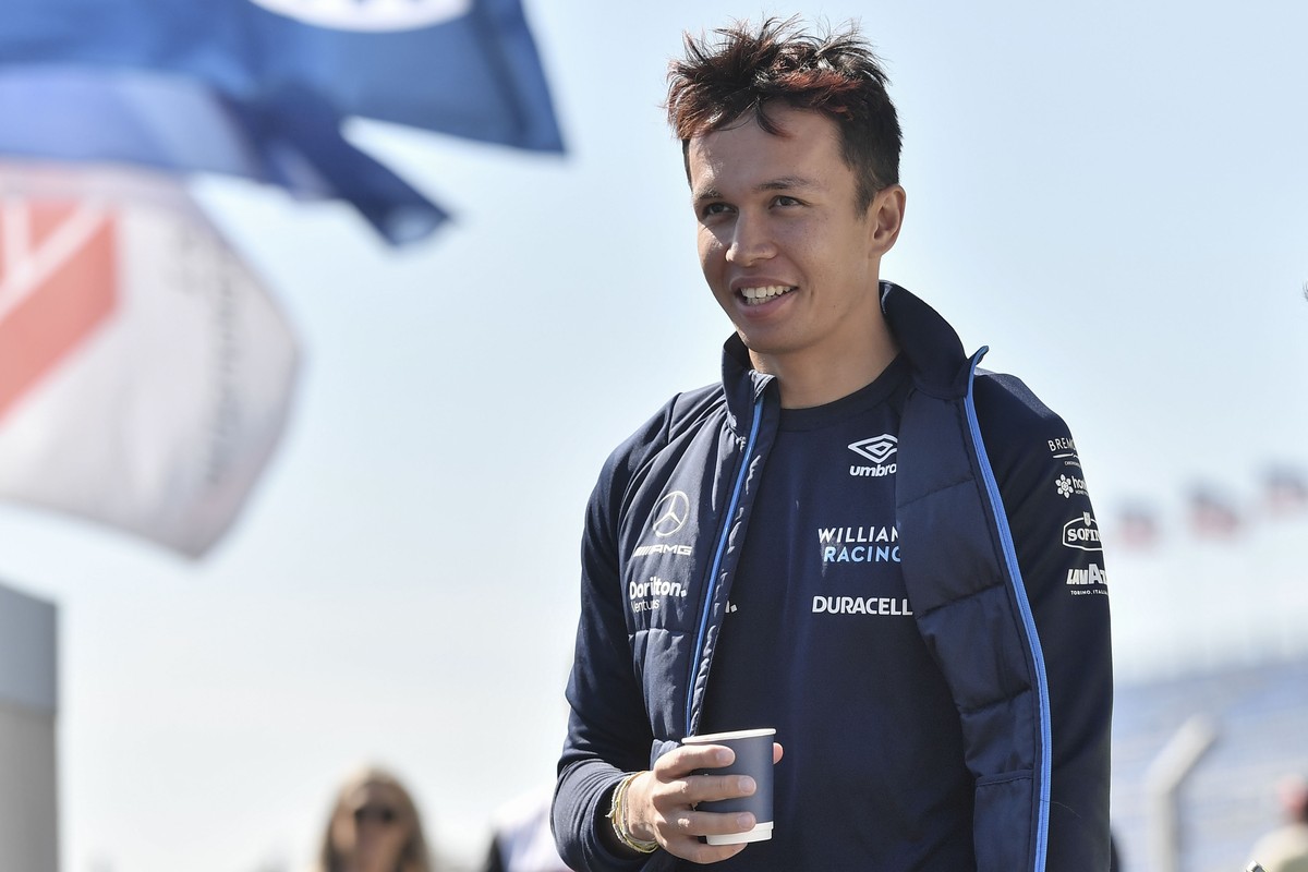 Albon agradece apoio após cirurgia e mira retorno à F1 em Singapura ...