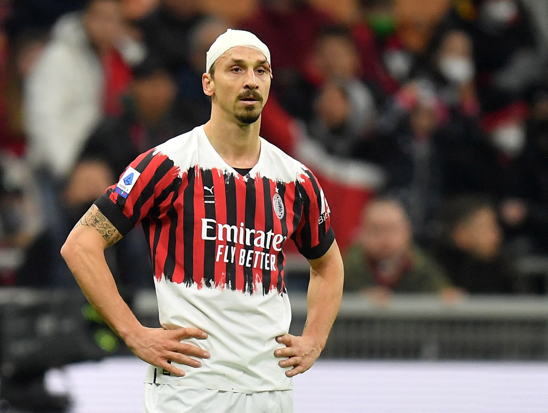 Após operar joelho, Ibrahimovic detalha sacrifício em temporada no ...