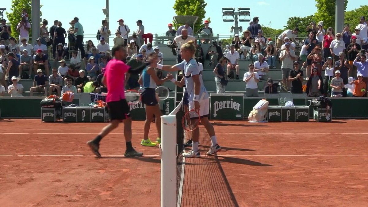 Stefani e Matos vão às quartas de final nas duplas mistas em Roland ...