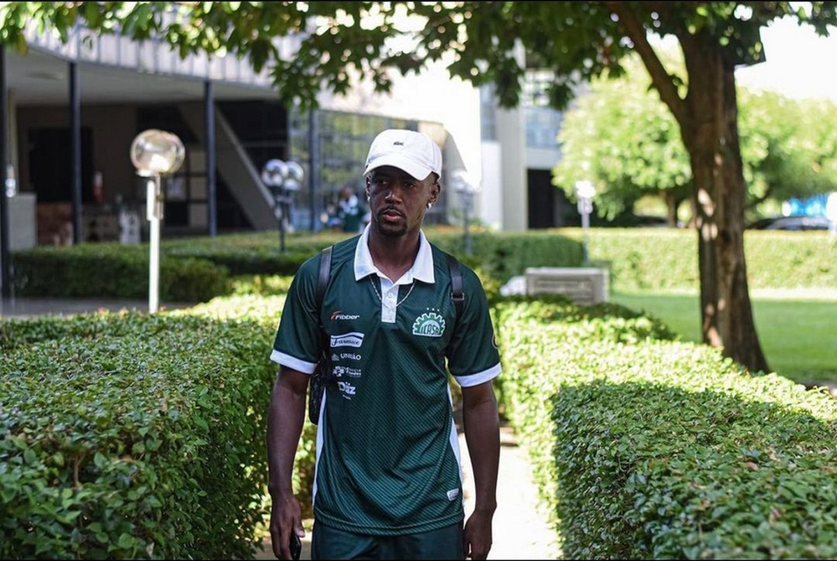 Maguary anuncia meia Felipe Sales e atacante Henry Miyamoto | maguary | ge