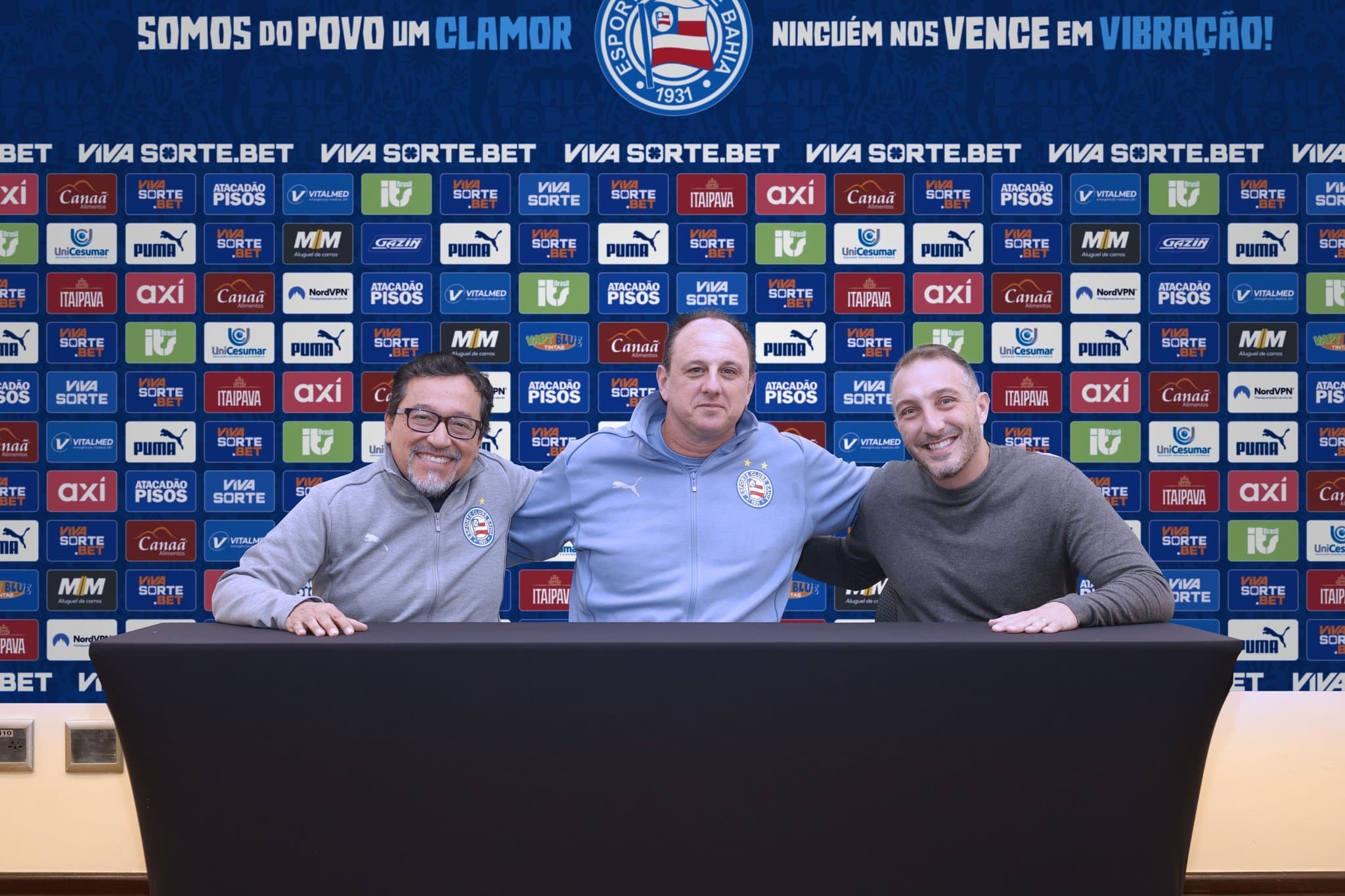 Bahia anuncia renovação de contrato com Rogério Ceni | Ge