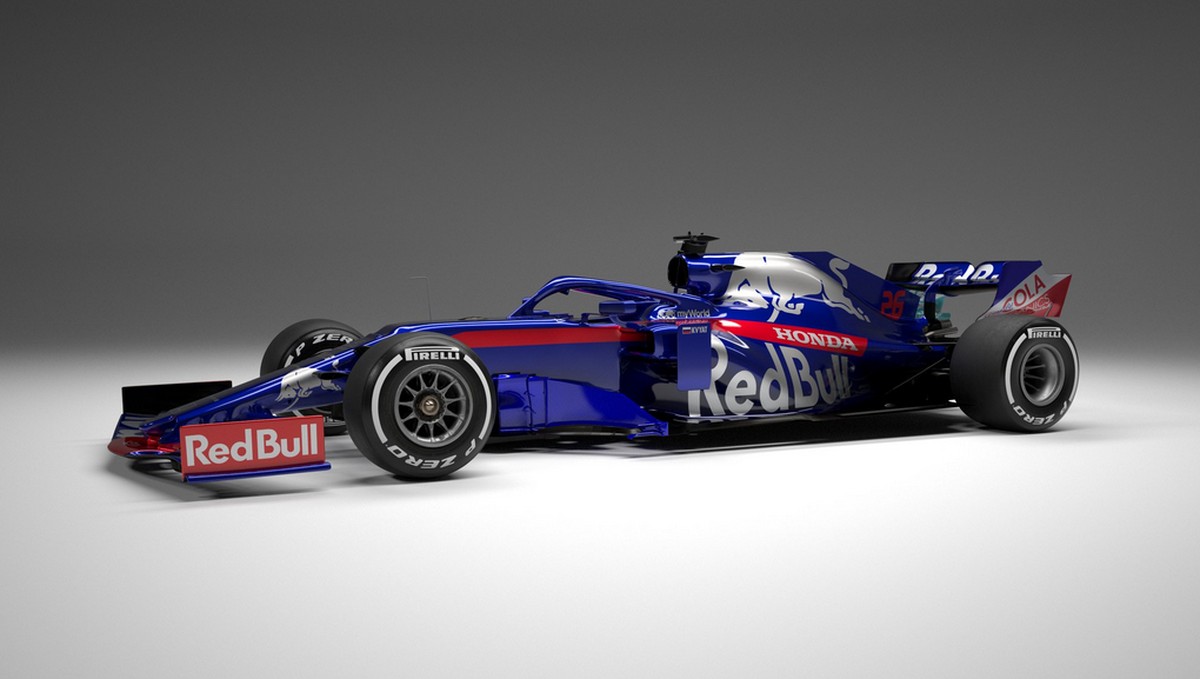 STR apresenta carro de 2019 com a mesma (e elogiada) pintura dos ...