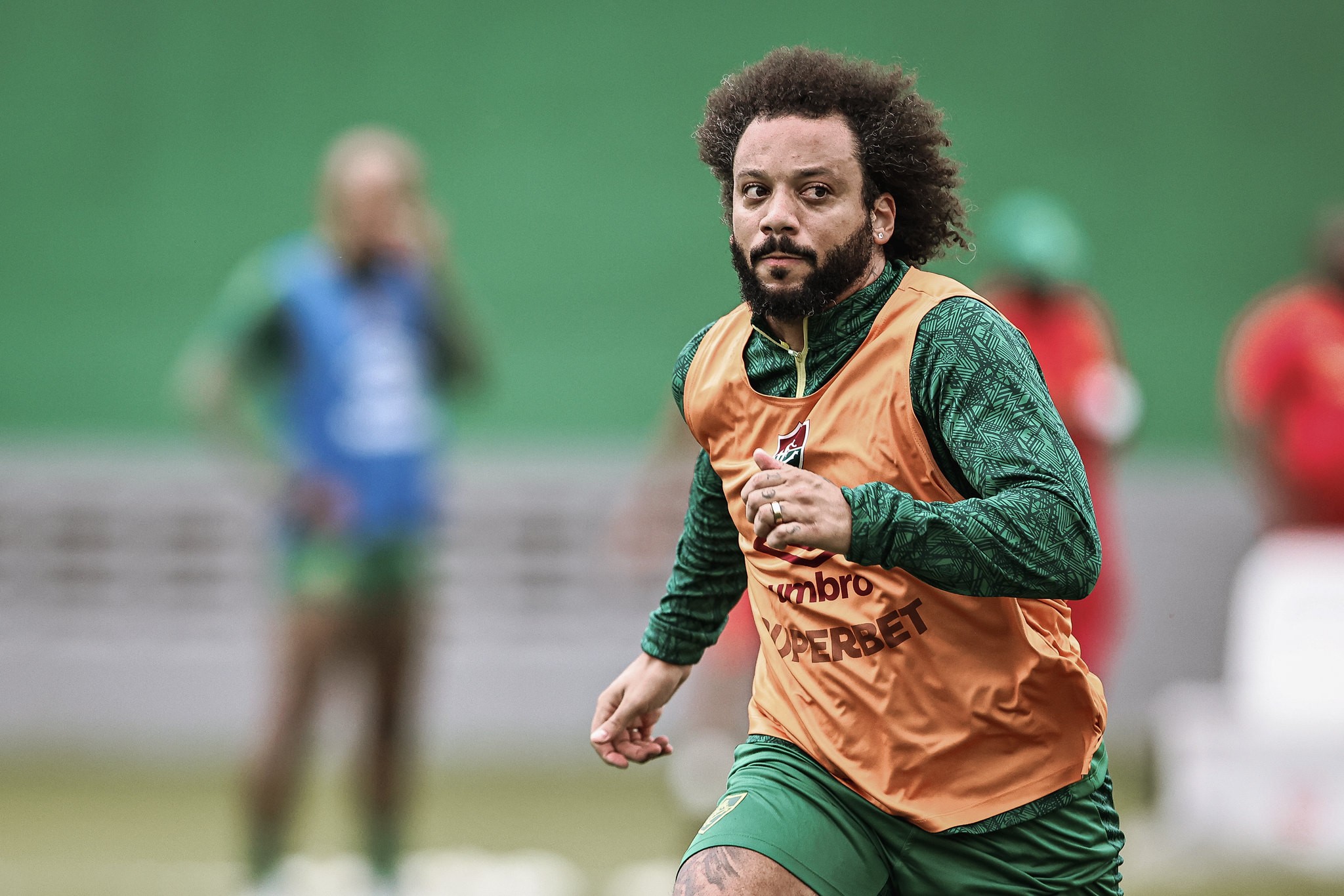 Rescisão de Marcelo dá respaldo a Mano no trato com medalhões no ...