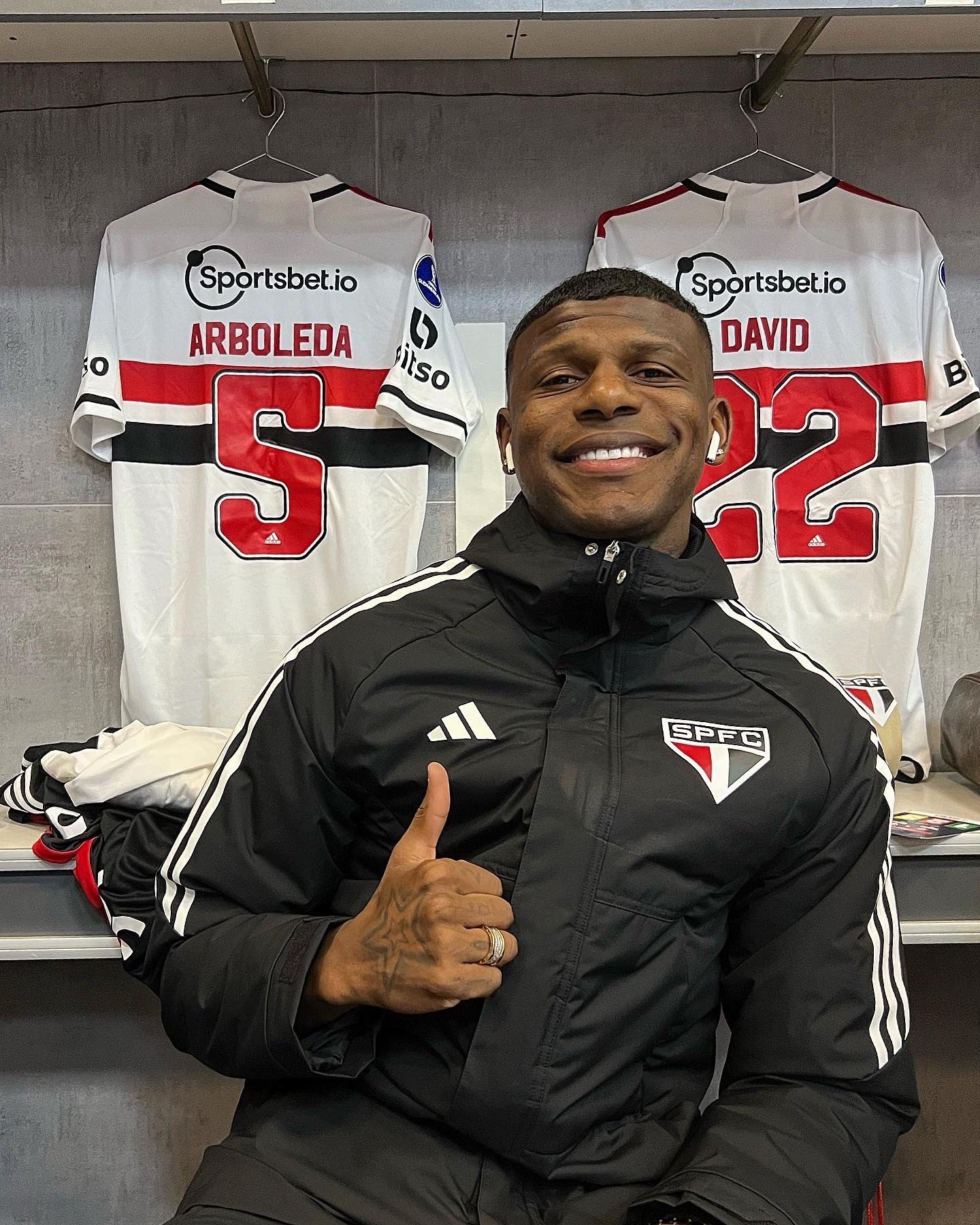 Arboleda se consolida como quarto estrangeiro com mais jogos na ...