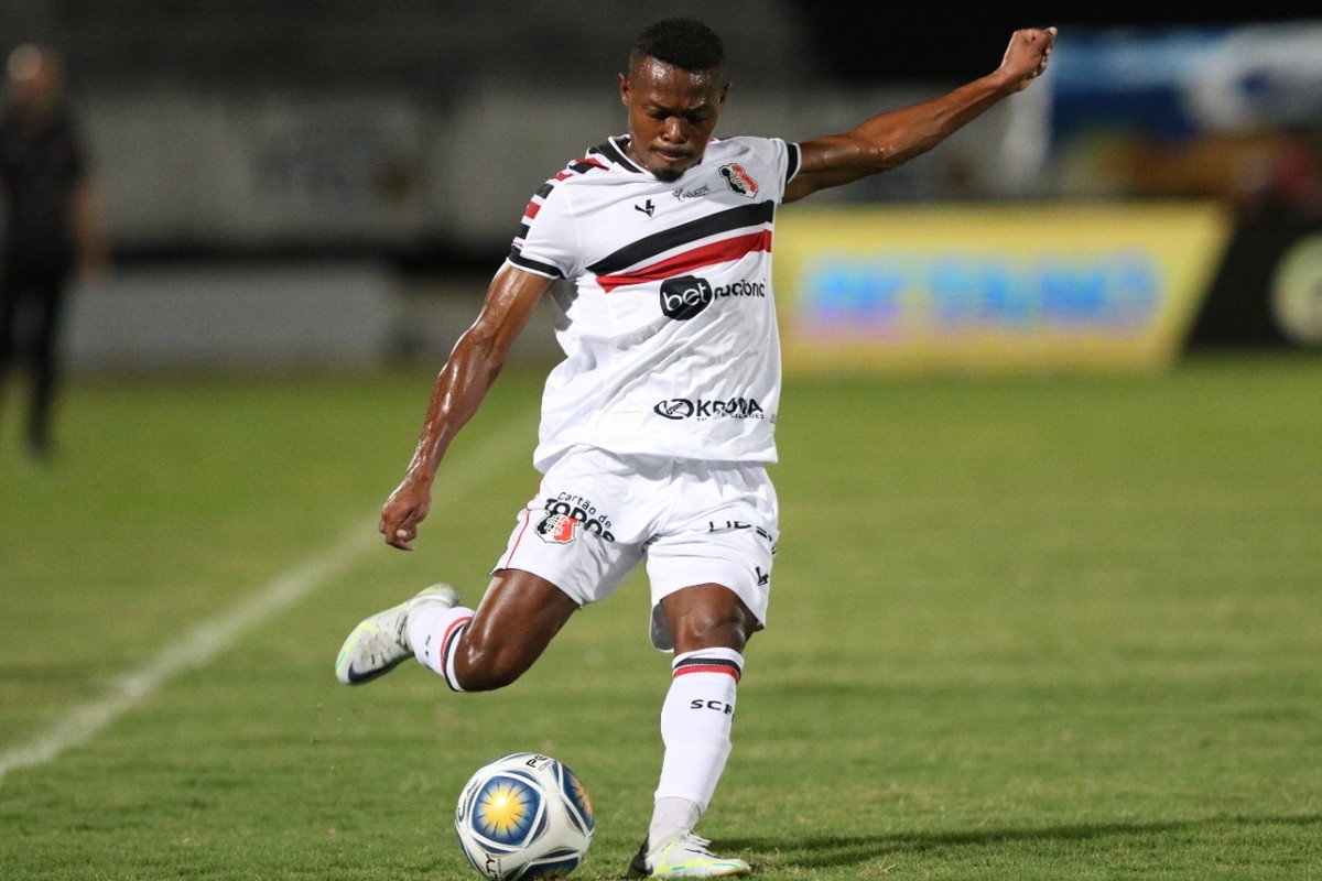 Santa Cruz troca minutas e encaminha renovação de contrato com atacante ...