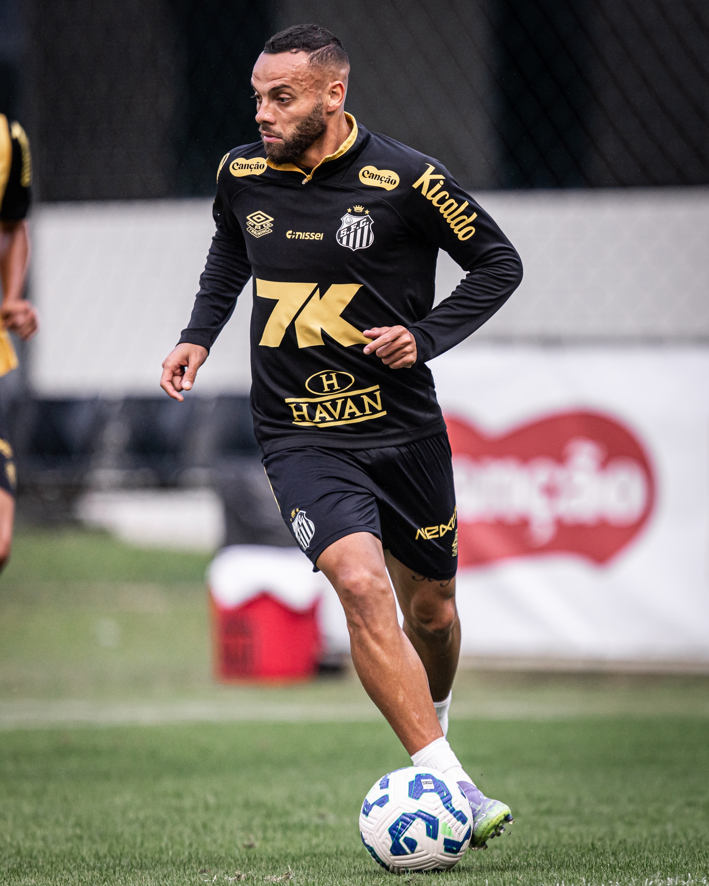 Santos trabalha para recuperar Guilherme, que pode ficar fora da ...