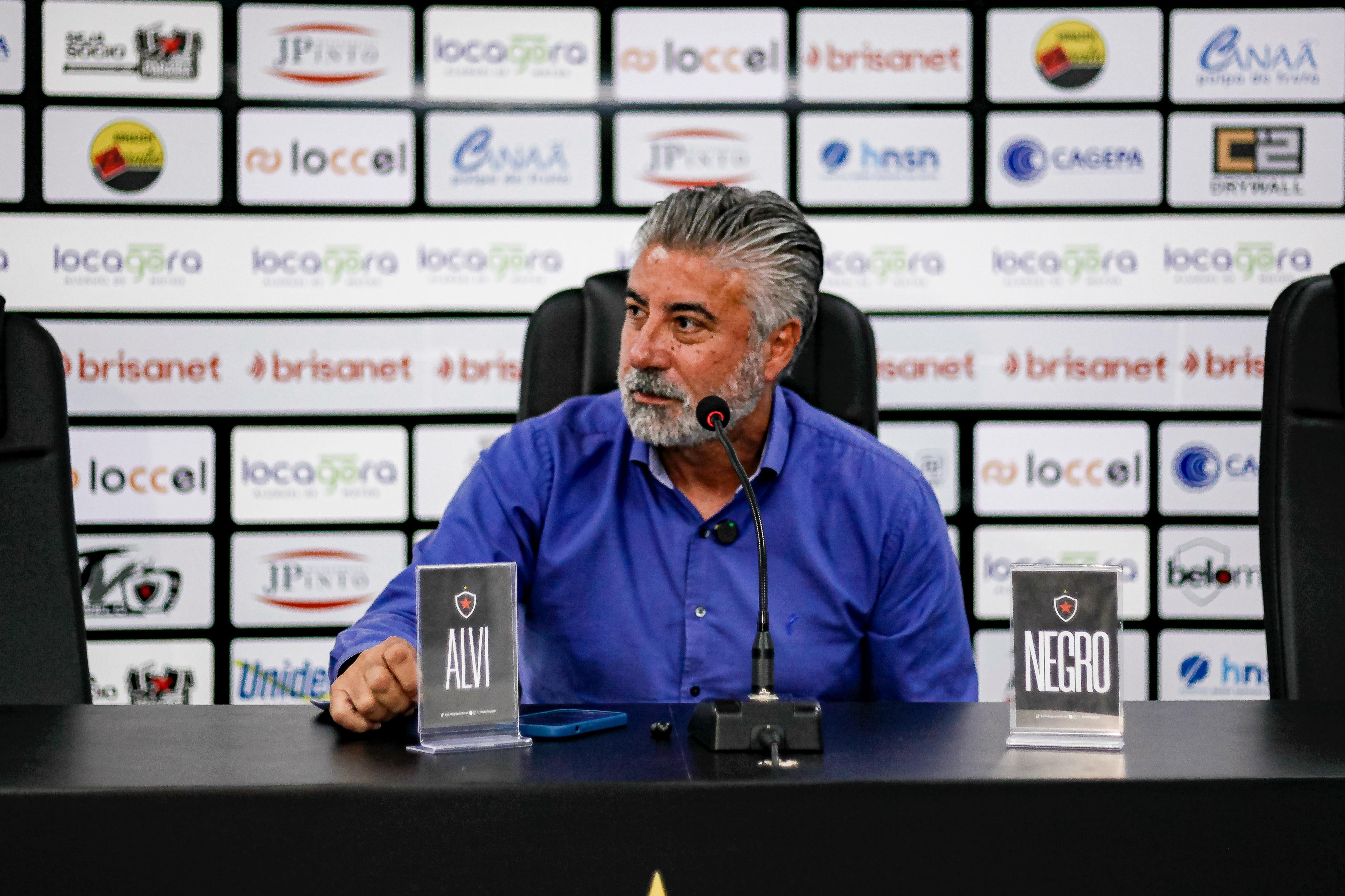 Alexandre Gallo recebe proposta do Criciúma, mas garante que segue como ...